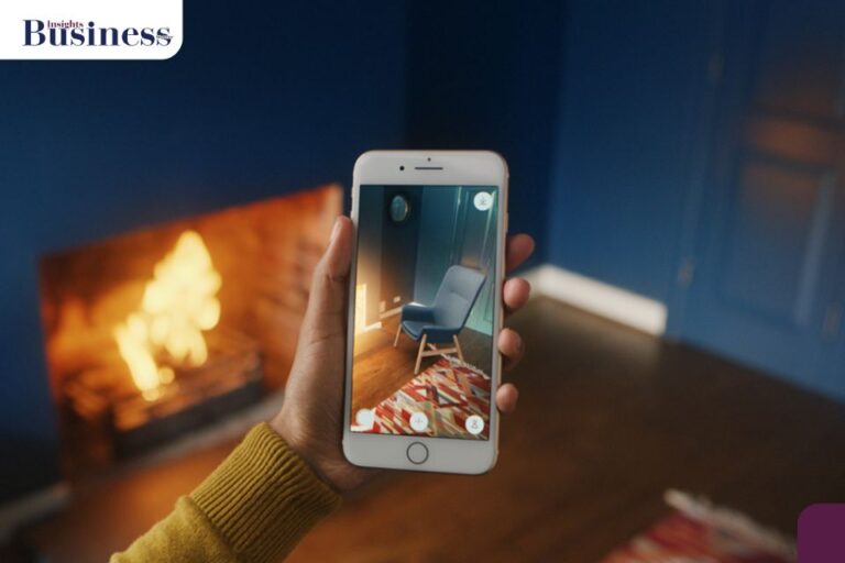 Exploring Augmented Reality: Transforming Business Experiences